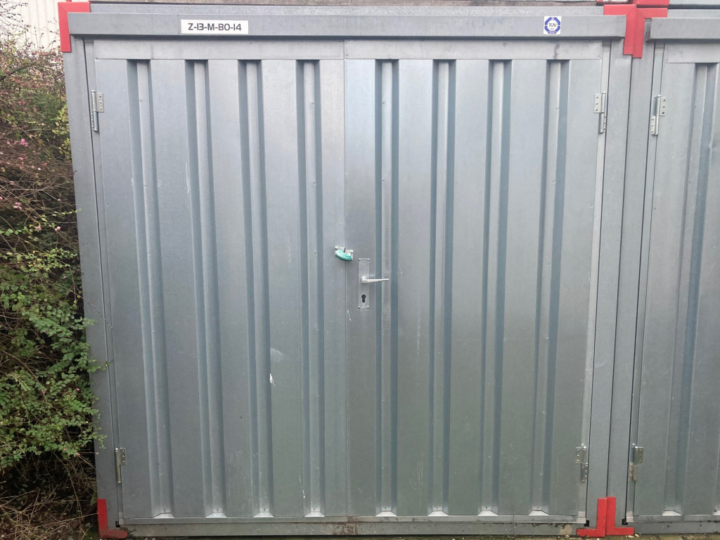 TE KOOP: METALEN CONTAINERS - VIO